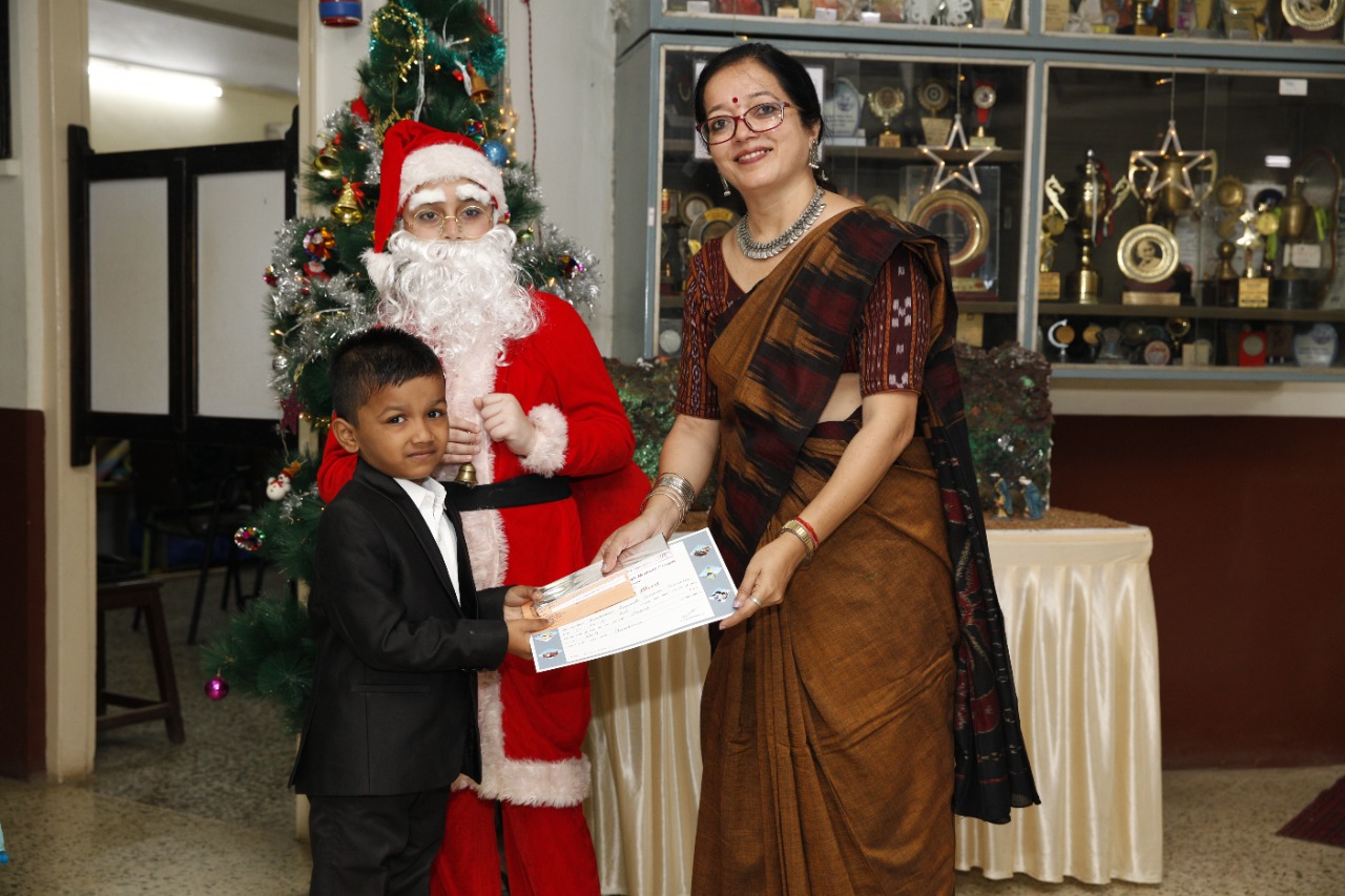 Students celebrate Christmas with Santa & Singing Carols – PTVEM ...
