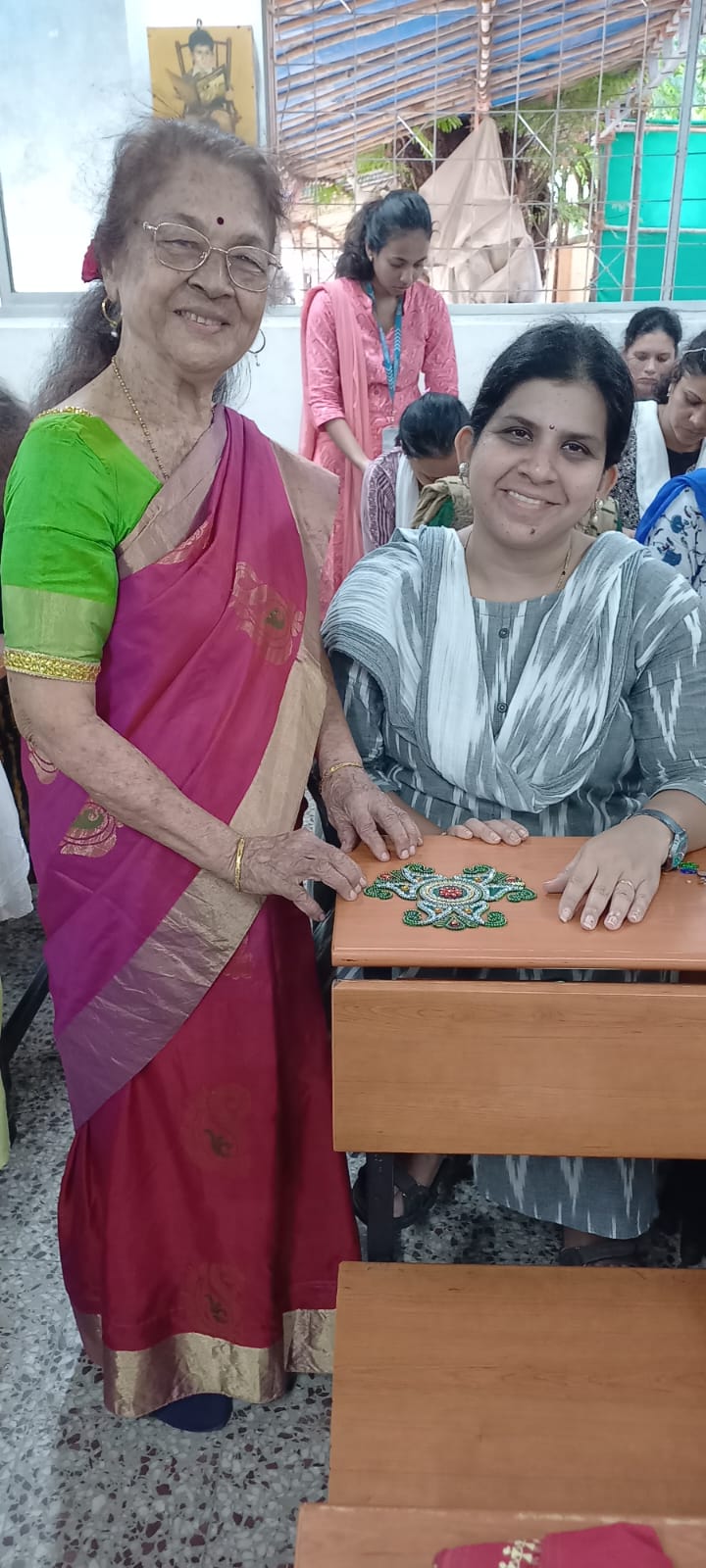 Kundan Rangoli Activity for Teachers – PTVEM Primary School